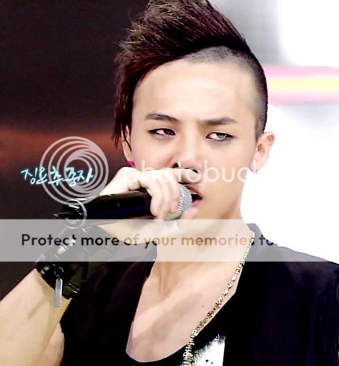 Zoom in on GDragon’s hair | YG World